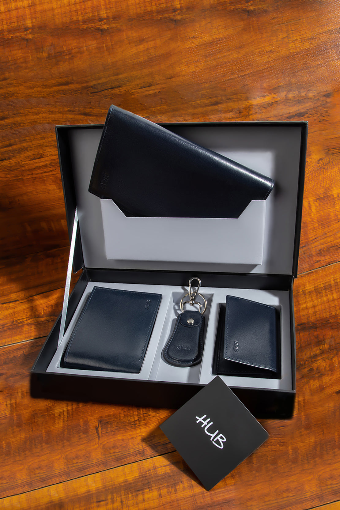 Gift with Love – Premium Leather Gift Set – HUB